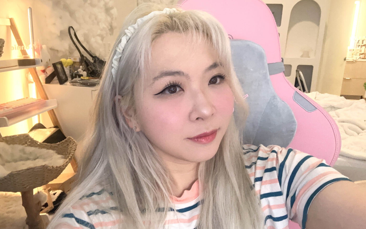 Who Is Yvonnie? OfflineTV (OTV) Member's Career Explored - Deltia's Gaming