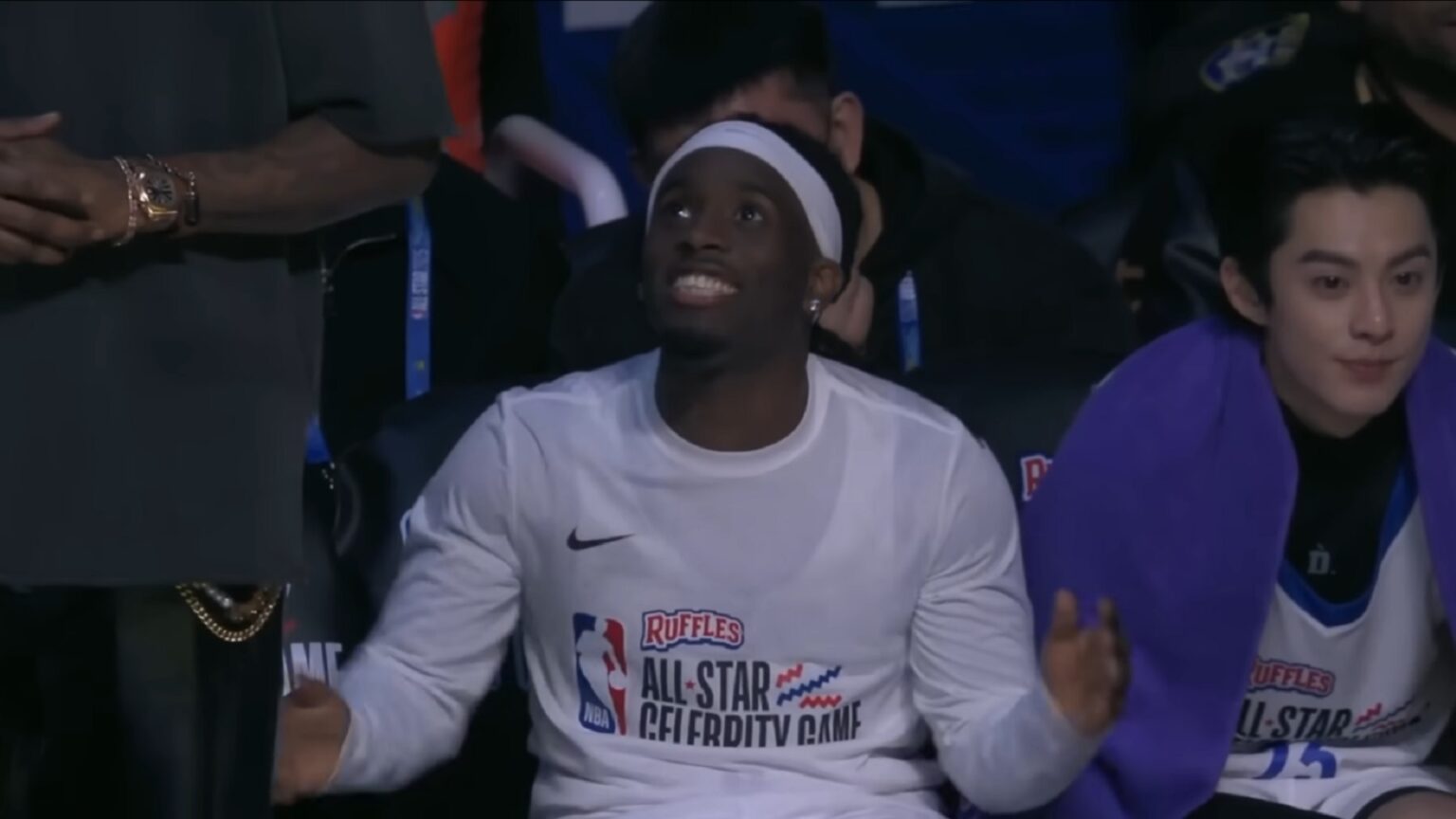 Video of Kai Cenat Getting Pranked by Popular Rapper at Airport Goes ...