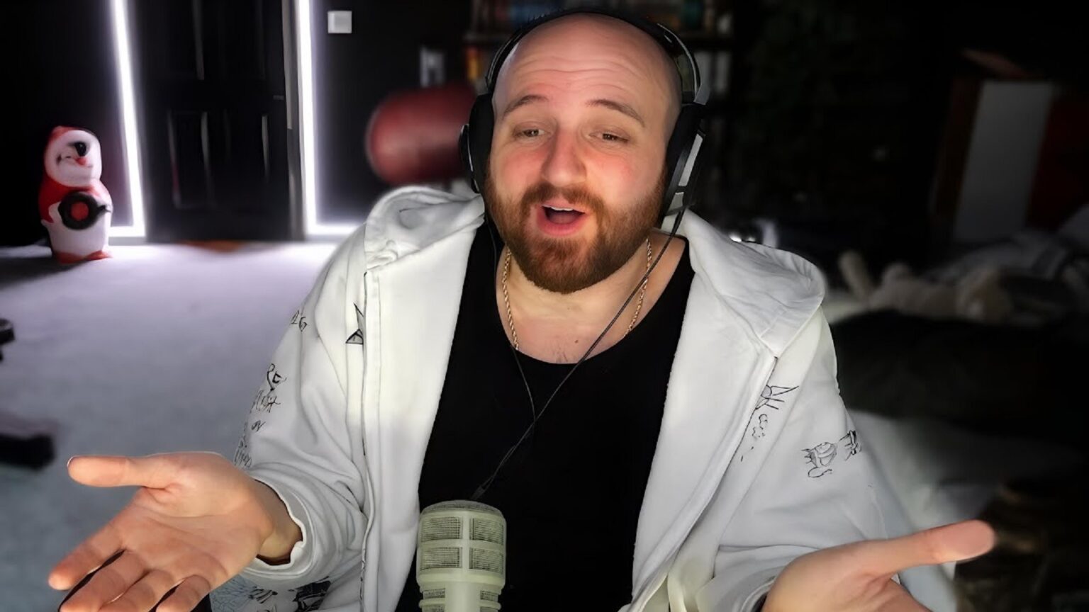 Twitch Streamer Tectone Responds After Police Report Was Allegedly ...