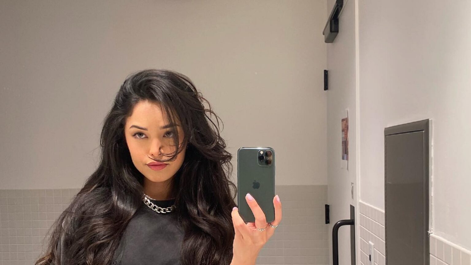 Valkyrae Seemingly Leaks Upcoming Twitch Rivals Would Feature Fan ...