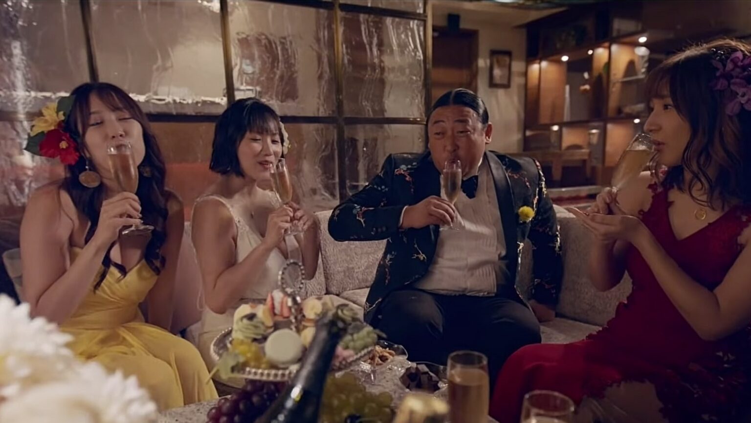 Like A Dragon: Pirate Yakuza in Hawaii: Minato Girls Guide - Deltia's ...