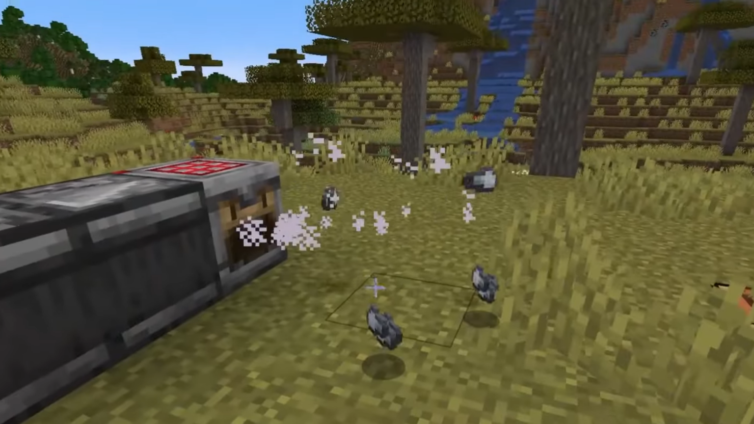 Crafter Block Explained in Minecraft - Deltia's Gaming